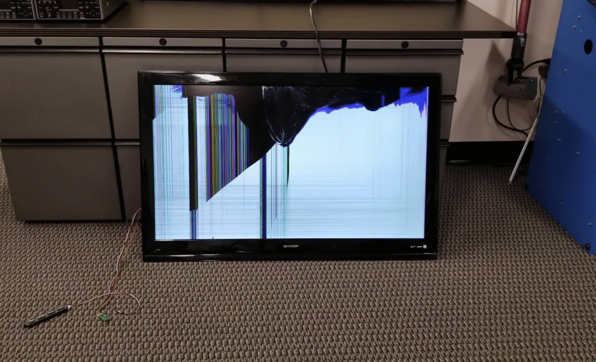 Cracked Smart TV Screen: Repair Or Replace?